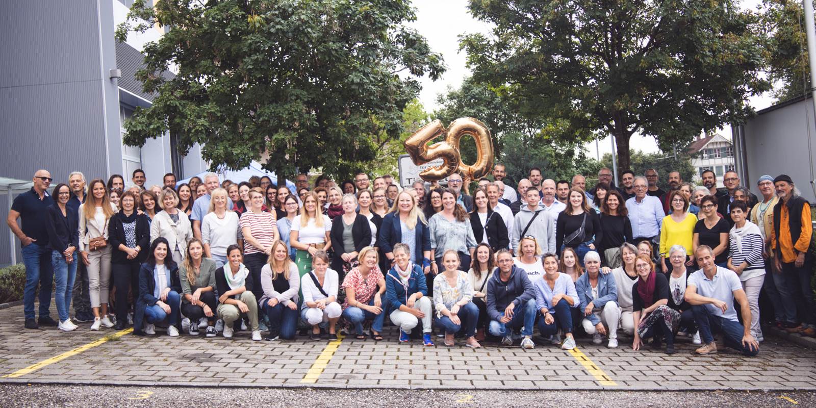 Happy Birthday Burgerstein! - ebi-pharm.ch